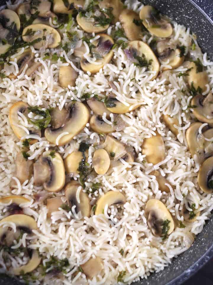 Matar Mushroom Masala Recipe | Mushroom Peas Curry - Cook with Kushi