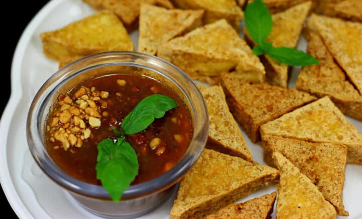 Crispy Fried Tofu with Thai Peanut Sauce - Cook with Kushi