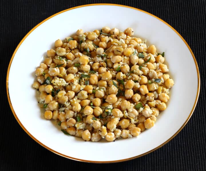 Sundal Recipe | Channa Sundal | Chickpea Stir Fry | Chane Usli