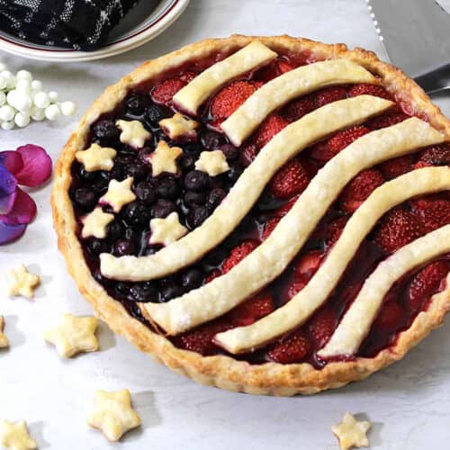 Mixed Berry Pie with Homemade Crust | American Flag Pie - Cook with Kushi