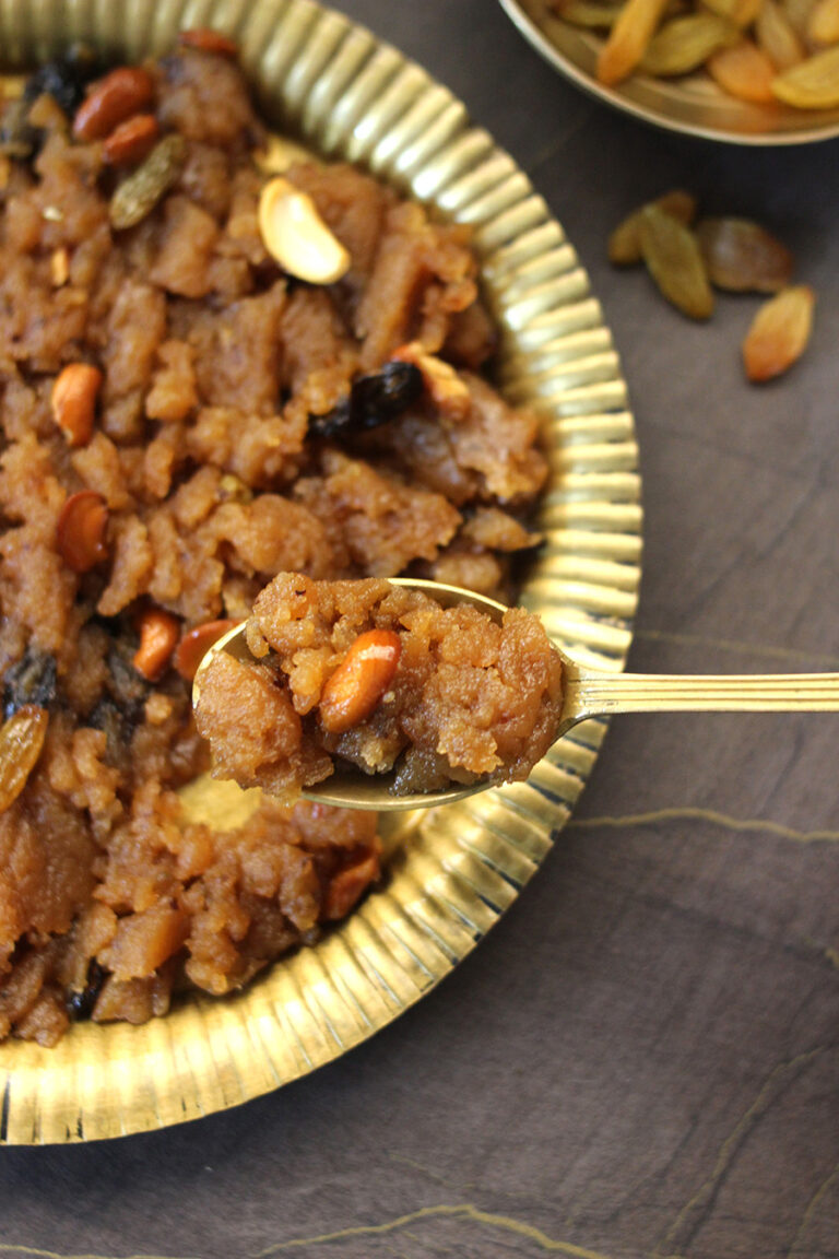 ATTA HALWA | KARKALA CAKE | AATE KA HALWA | KADA PRASAD - Cook with Kushi
