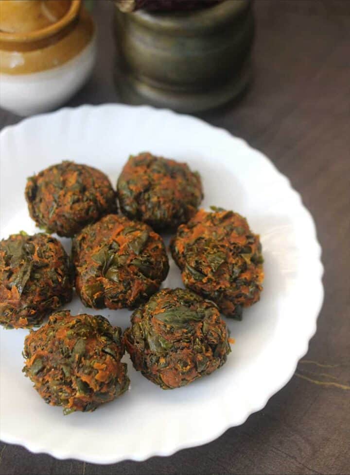 TAIKILE AMBADO | DANGAR | TORA LEAVES FRITTERS - MONSOON SPECIAL - Cook ...