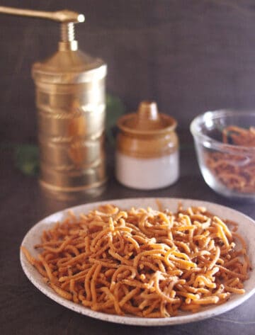 Sev | Namkeen Masala Sev | Diwali Snack Recipe - Cook with Kushi