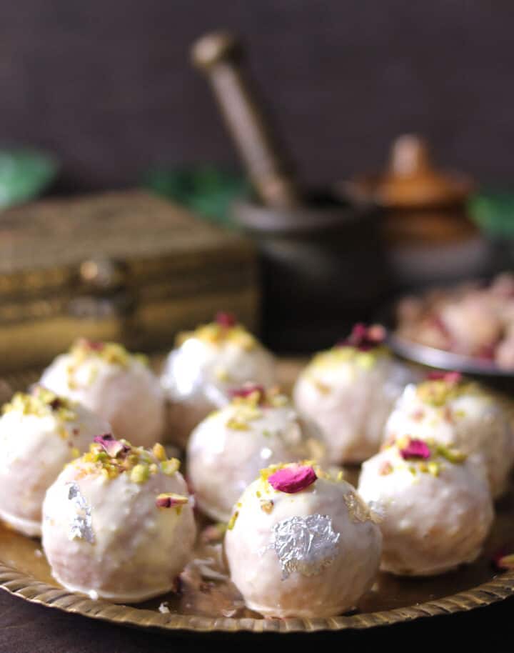 Motichoor Ladoo Truffles | Fusion Indian Dessert Recipe - Cook with Kushi