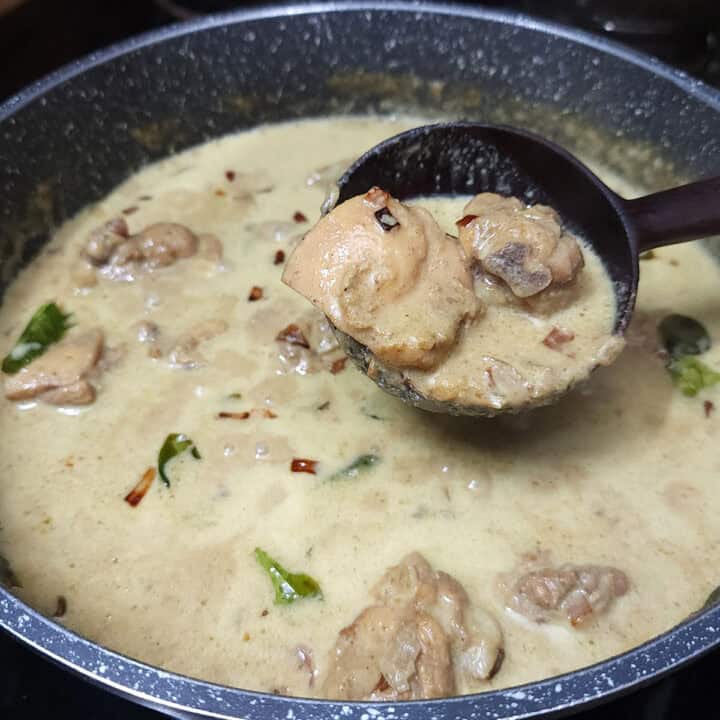 Kerala Chicken Curry | Chicken Mappas - Cook with Kushi