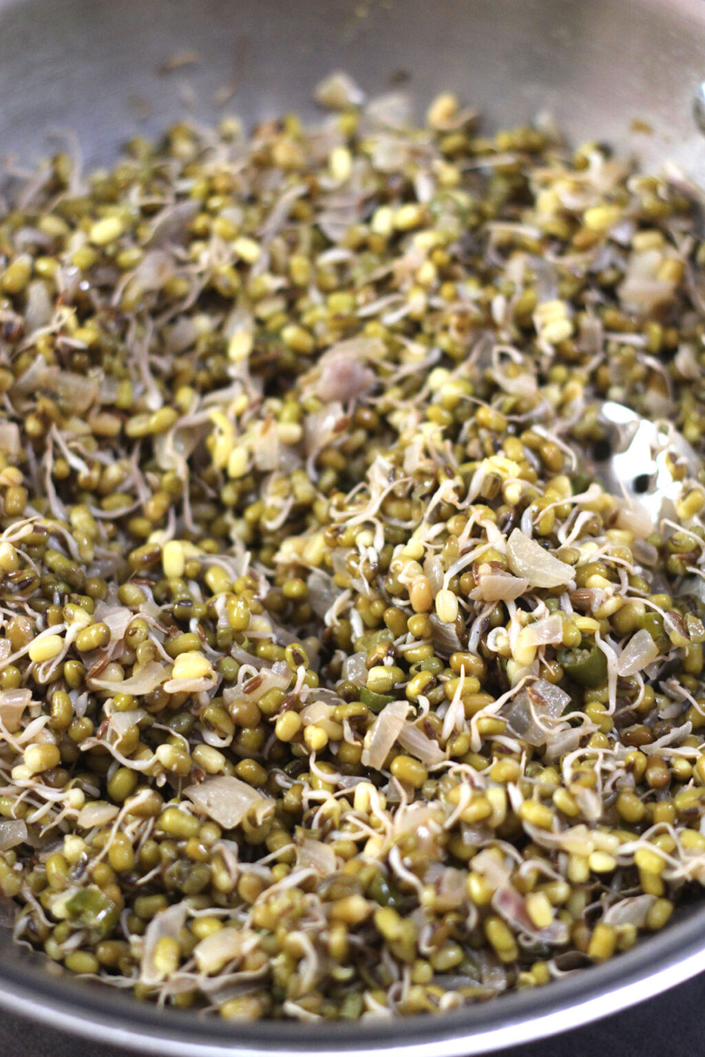 Mung Bean Sprouts Stir Fry - Cook with Kushi