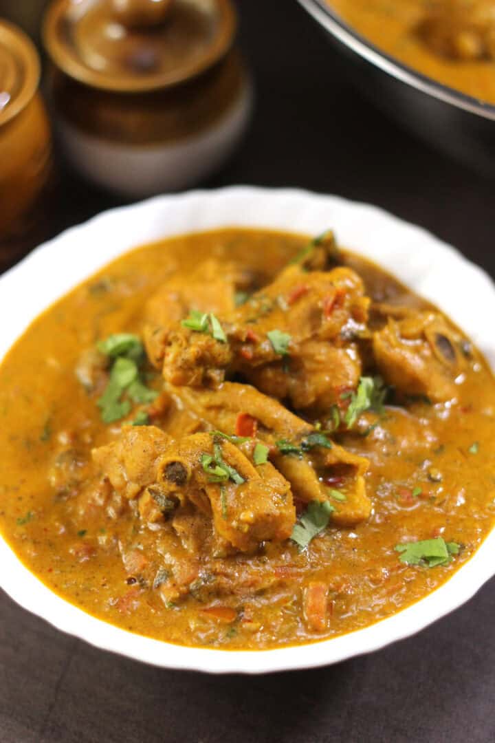 Chicken Curry Recipe | Curried Chicken - Cook with Kushi